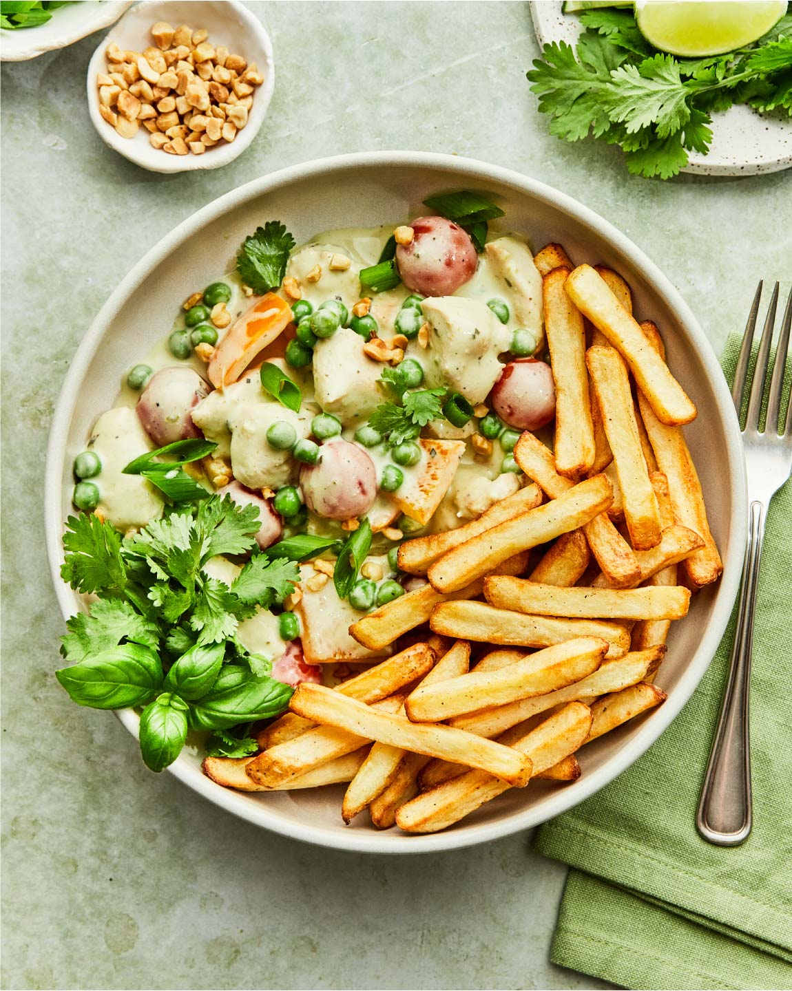 Green Curry and Chips Recipe | Cavendish Farms